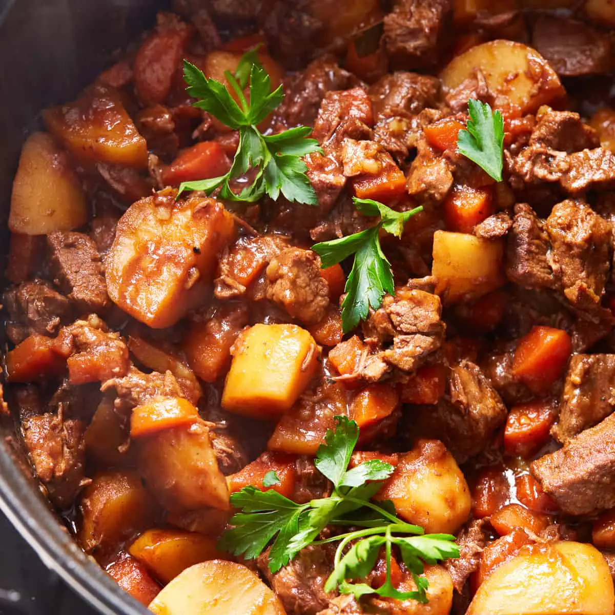 The Carbs In Beef Stew With Potatoes: How Many Should You Eat? - Chef Olu